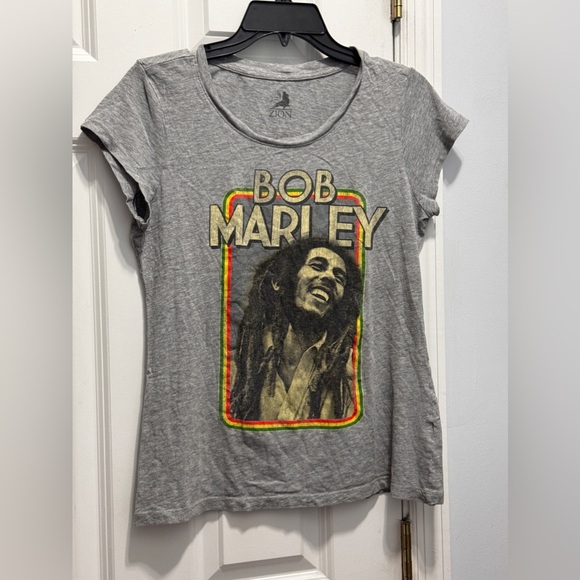 zion | Tops | Bob Marley Size Large Tee | Poshmark